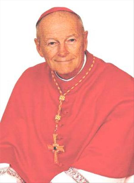 ĐỨC HỒNG Y THEODORE MCCARRICK ĐẾN THĂM VIỆT NAM